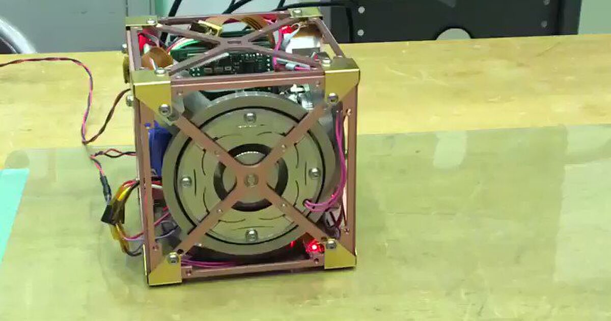 JAXAで見た超小型三軸姿勢制御モジュールがすごかった - Togetter