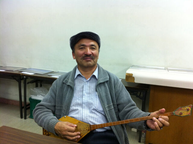 2011年2月12日（土）遊牧民の音楽を楽しむ -モンゴルの馬頭琴とカザフのドンブラ- 同時開催：西村幹也モンゴル写真展 - posfie